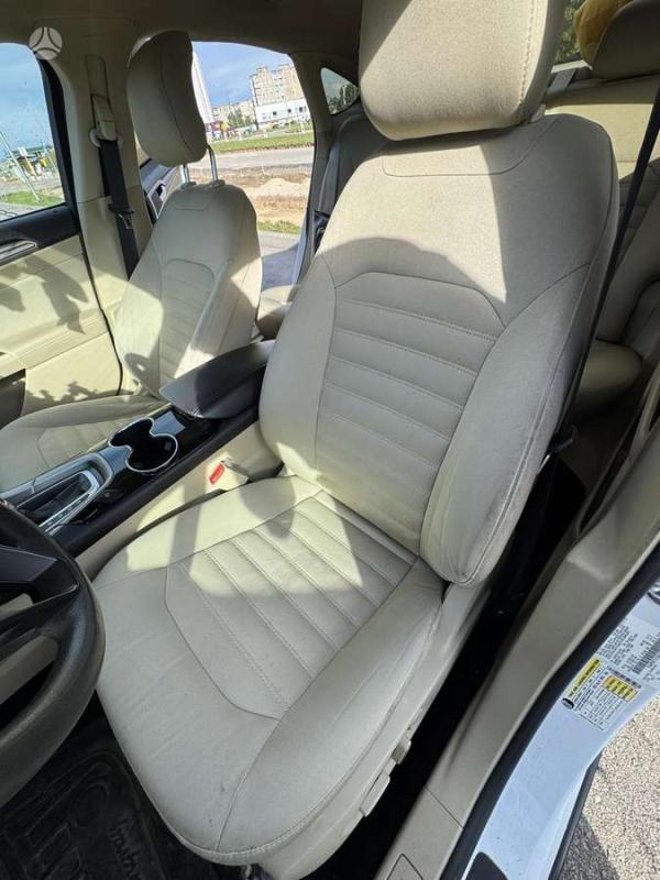 Ford Fusion 2014 Kauņa vietnē Balts Ford Fusion 2014 Kauņa, ar dzinēja tilpumu 2.49 L un nobraukumu 210 tūkst. km par 5650 €, foto 11 vietnē AUTOMOTO.COM.LV