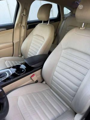 White Ford Fusion 2015 in Klaipeda, with an engine capacity of 2.00 L and mileage of 235 thousand km for 5700 €, photo 19 on AUTOMOTO.COM.LV