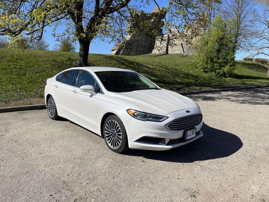 White Ford Fusion 2018 in Kaunas, with an engine capacity of 2.00 L and mileage of 96 thousand km for 10990 €, photo 1 on AUTOMOTO.COM.LV