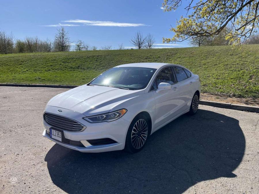 White Ford Fusion 2018 in Kaunas, with an engine capacity of 2.00 L and mileage of 96 thousand km for 10990 €, photo 5 on AUTOMOTO.COM.LV