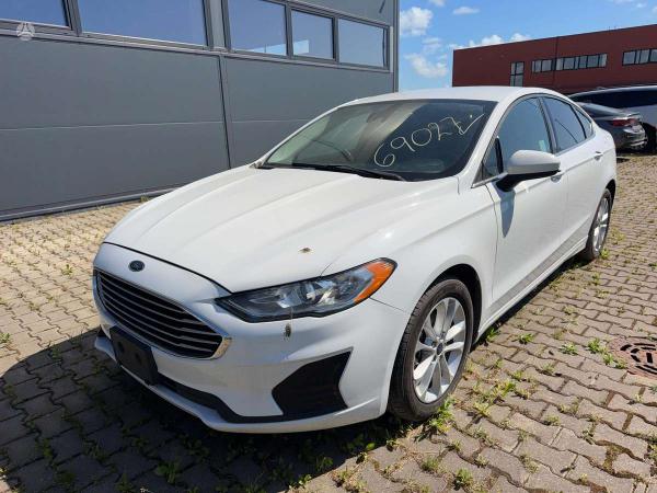 White Ford Fusion 2019 in Klaipeda, with an engine capacity of 1.50 L and mileage of 190 thousand km for 4900 €, photo 2 on AUTOMOTO.COM.LV
