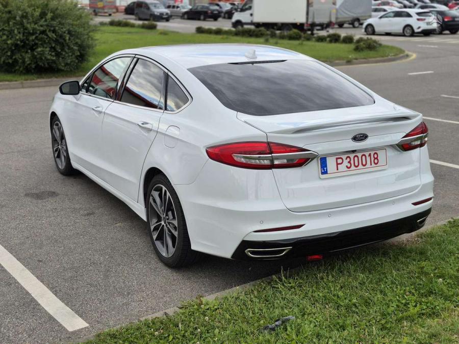 White Ford Fusion 2019 in Vilnius, with an engine capacity of 2.00 L and mileage of 158 thousand km for 11300 €, photo 7 on AUTOMOTO.COM.LV