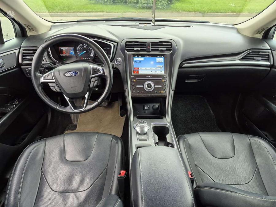 White Ford Fusion 2019 in Vilnius, with an engine capacity of 2.00 L and mileage of 158 thousand km for 11300 €, photo 10 on AUTOMOTO.COM.LV