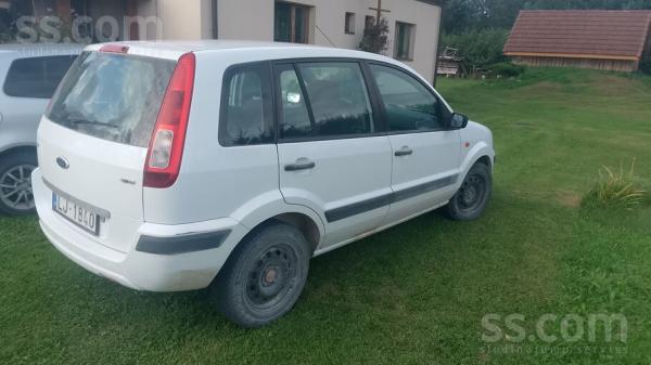 Balts Ford Fusion 2008 Jelgava, ar dzinēja tilpumu 1.40 L un nobraukumu 238 tūkst. km par 1900 €, foto 2 vietnē AUTOMOTO.COM.LV