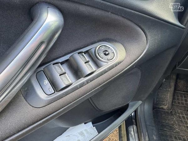Melns Ford Galaxy 2012 Marijampole, ar dzinēja tilpumu 2.00 L un nobraukumu 450 tūkst. km par 2900 €, foto 9 vietnē AUTOMOTO.COM.LV