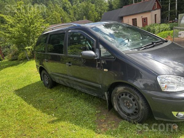 Black Ford Galaxy 2004 in Jekabpils, with an engine capacity of 1.90 L and mileage of 256 thousand km for 1500 €, photo 3 on AUTOMOTO.COM.LV