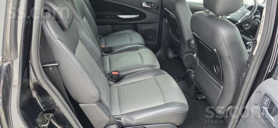 Black Ford Galaxy 2007 in Riga, with an engine capacity of 2.00 L and mileage of 0 thousand km for 3550 €, photo 12 on AUTOMOTO.COM.LV