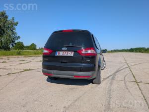Black Ford Galaxy 2010 in Riga, with an engine capacity of 2.00 L and mileage of 220 thousand km for 5450 €, photo 11 on AUTOMOTO.COM.LV