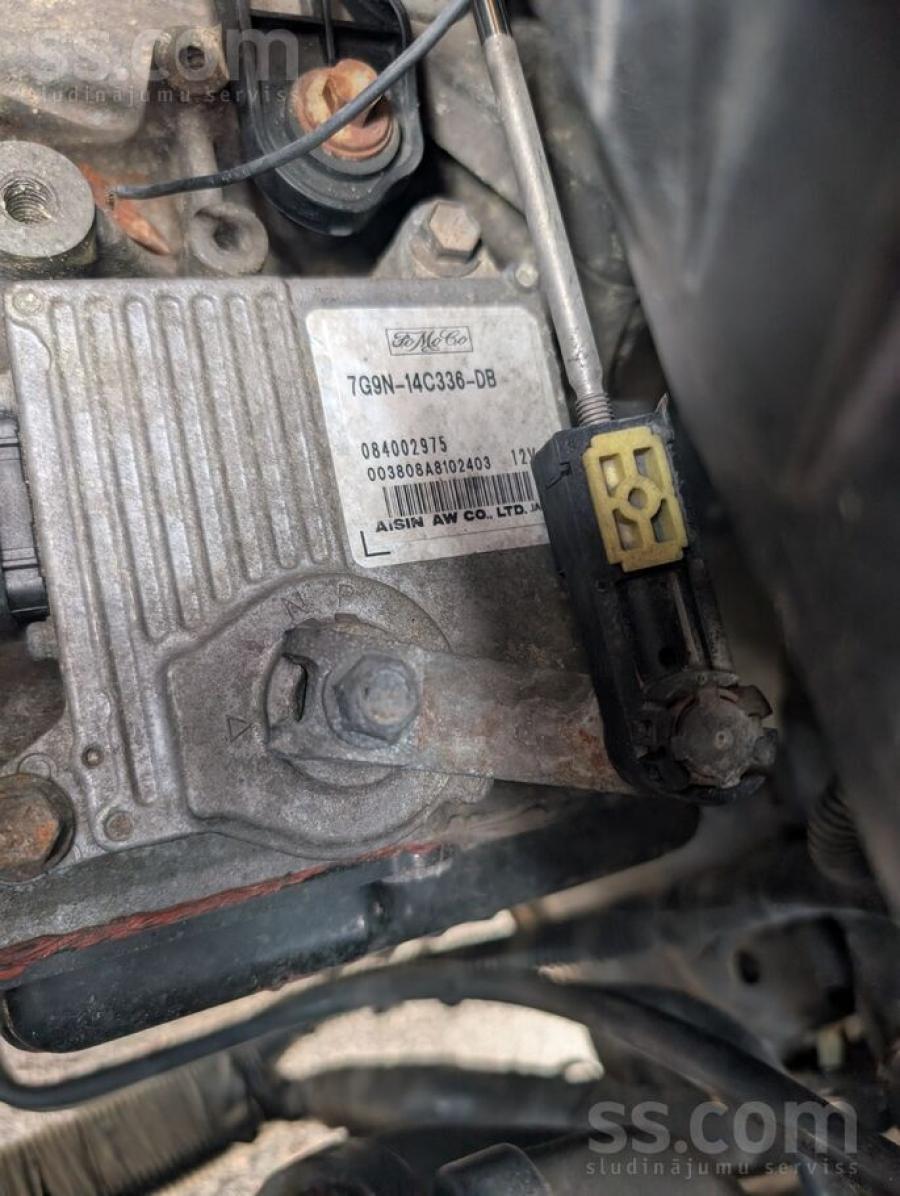 Black Ford Galaxy 2010 in Riga, with an engine capacity of 2.00 L and mileage of 220 thousand km for 5450 €, photo 15 on AUTOMOTO.COM.LV