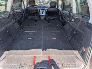 Black Ford Galaxy 2010 in Riga, with an engine capacity of 2.00 L and mileage of 220 thousand km for 5450 €, photo 16 on AUTOMOTO.COM.LV