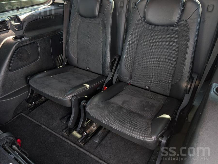 Black Ford Galaxy 2010 in Riga, with an engine capacity of 2.00 L and mileage of 220 thousand km for 5450 €, photo 17 on AUTOMOTO.COM.LV