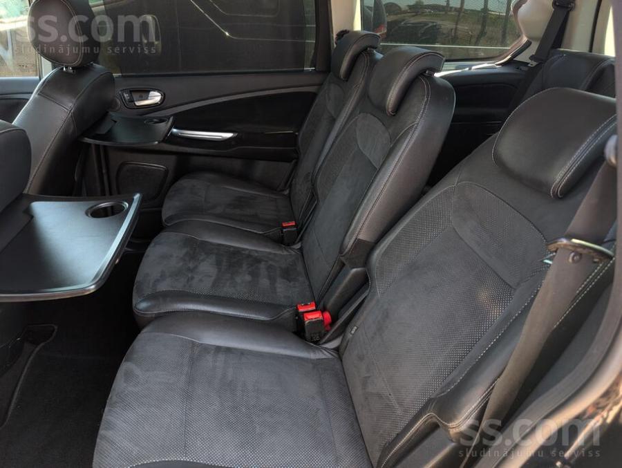Black Ford Galaxy 2010 in Riga, with an engine capacity of 2.00 L and mileage of 220 thousand km for 5450 €, photo 18 on AUTOMOTO.COM.LV
