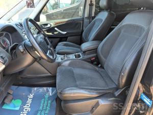 Black Ford Galaxy 2010 in Riga, with an engine capacity of 2.00 L and mileage of 220 thousand km for 5450 €, photo 21 on AUTOMOTO.COM.LV