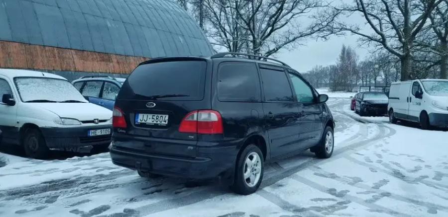 Черный Форд Галакси 2001 в Валмиера, объемом двигателя 1.90 л и пробегом 385 тыс. км за 1450 €, фото 4 на AUTOMOTO.COM.LV