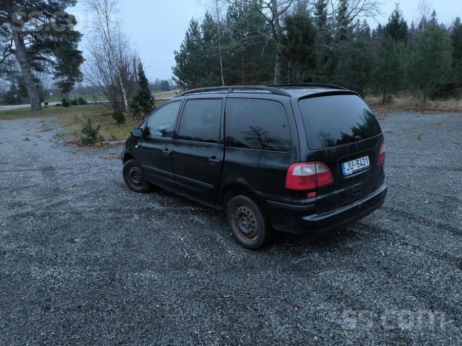 Black Ford Galaxy 2002 in Limbazi, with an engine capacity of 1.90 L and mileage of 472 thousand km for 1200 €, photo 2 on AUTOMOTO.COM.LV