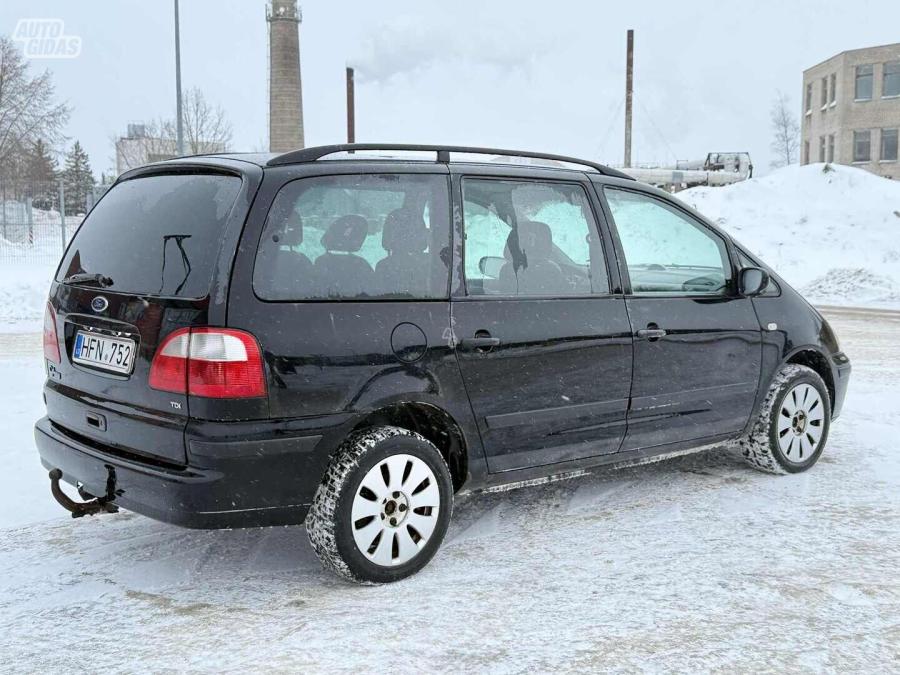 Melns Ford Galaxy 2002 Šilutė, ar dzinēja tilpumu 1.90 L un nobraukumu 450 tūkst. km par 1150 €, foto 3 vietnē AUTOMOTO.COM.LV