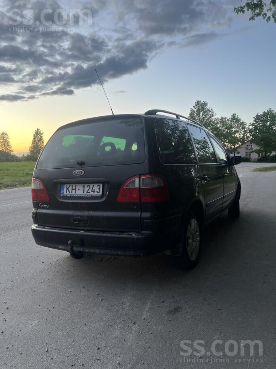 Melns Ford Galaxy 2003 Rēzekne, ar dzinēja tilpumu 1.90 L un nobraukumu 340 tūkst. km par 1550 €, foto 4 vietnē AUTOMOTO.COM.LV