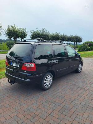 Melns Ford Galaxy 2003 Kauņa, ar dzinēja tilpumu 1.90 L un nobraukumu 308 tūkst. km par 1550 €, foto 4 vietnē AUTOMOTO.COM.LV