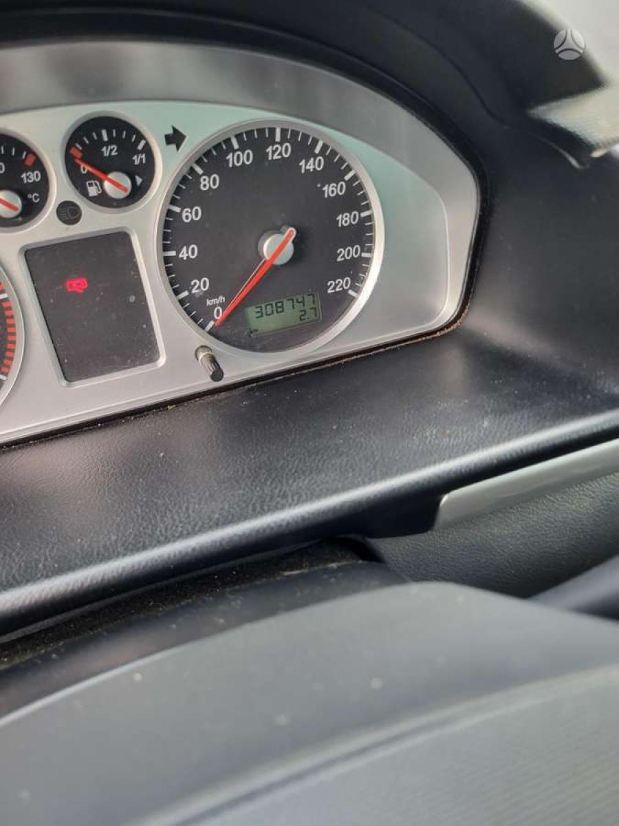 Melns Ford Galaxy 2003 Kauņa, ar dzinēja tilpumu 1.90 L un nobraukumu 308 tūkst. km par 1550 €, foto 11 vietnē AUTOMOTO.COM.LV
