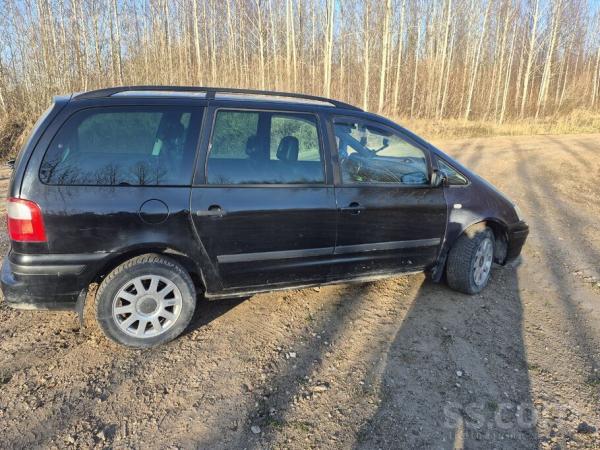Melns Ford Galaxy 2003 Bauska, ar dzinēja tilpumu 1.90 L un nobraukumu 348 tūkst. km par 1300 €, foto 4 vietnē AUTOMOTO.COM.LV