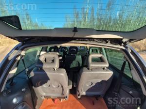 Melns Ford Galaxy 2003 Bauska, ar dzinēja tilpumu 1.90 L un nobraukumu 348 tūkst. km par 1300 €, foto 10 vietnē AUTOMOTO.COM.LV