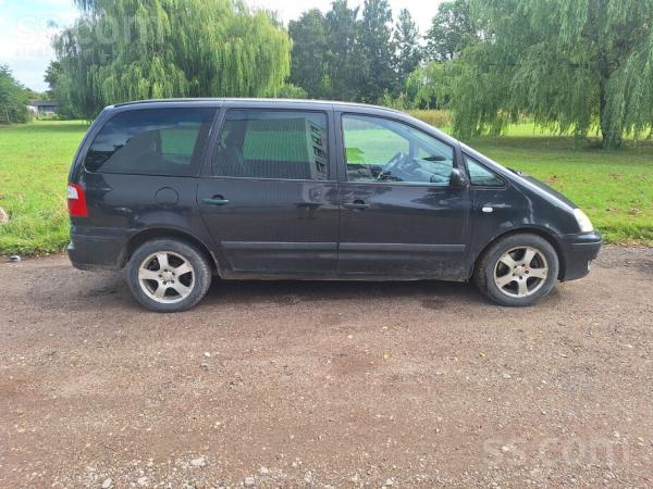 Black Ford Galaxy 2004 in Tukums, with an engine capacity of 1.90 L and mileage of 255 thousand km for 800 €, photo 1 on AUTOMOTO.COM.LV