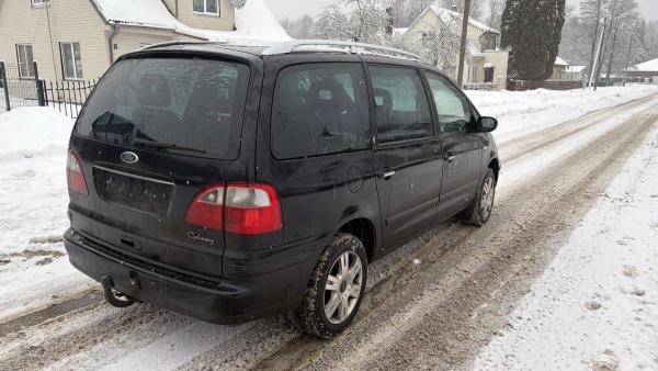 Black Ford Galaxy 2005 in Kazlu Ruda, with an engine capacity of 1.90 L and mileage of 410 thousand km for 1050 €, photo 4 on AUTOMOTO.COM.LV