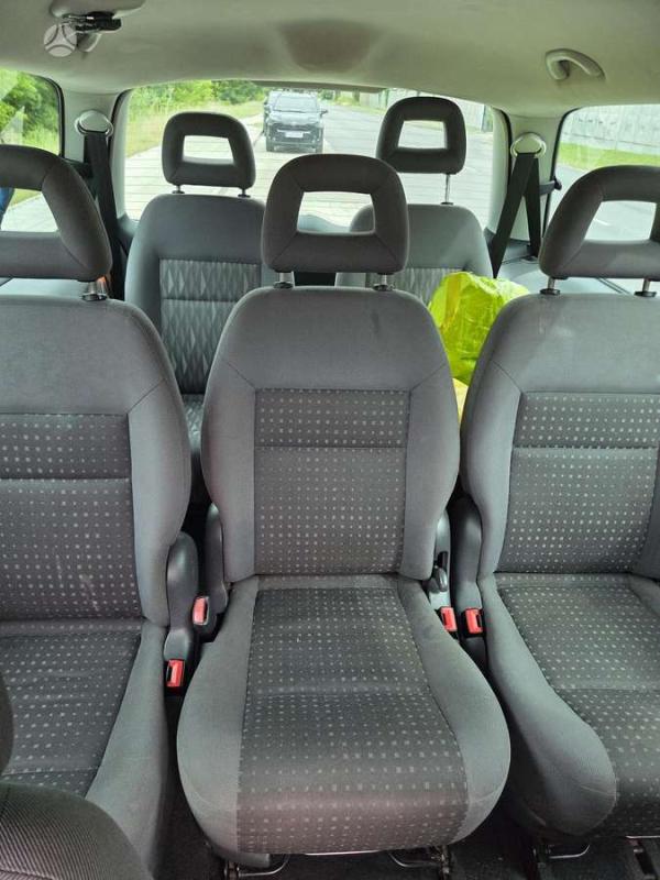 Black Ford Galaxy 2005 in Vilnius, with an engine capacity of 1.90 L and mileage of 267 thousand km for 1750 €, photo 7 on AUTOMOTO.COM.LV