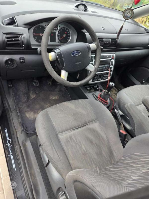 Black Ford Galaxy 2005 in Vilnius, with an engine capacity of 1.90 L and mileage of 267 thousand km for 1750 €, photo 9 on AUTOMOTO.COM.LV
