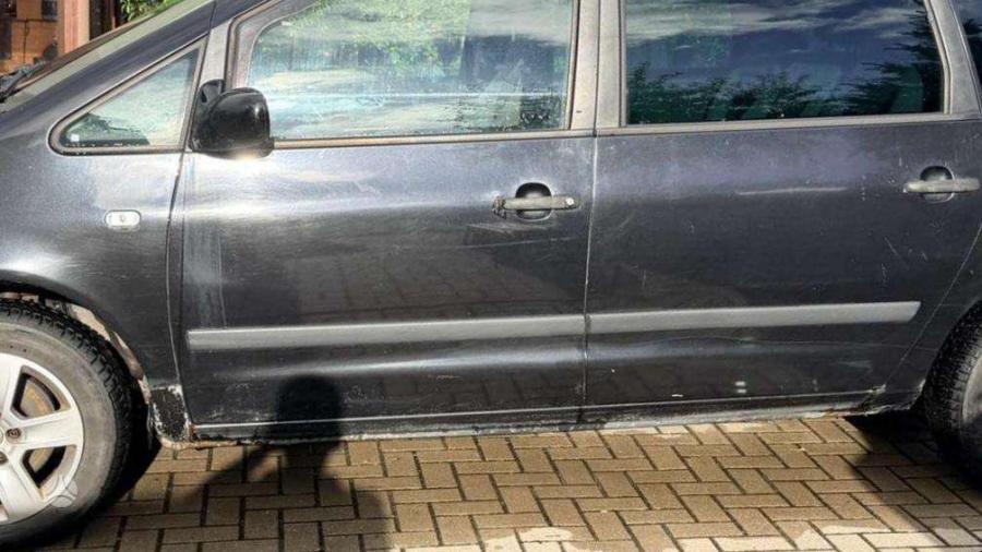 Black Ford Galaxy 2005 in Kaunas, with an engine capacity of 1.90 L and mileage of 350 thousand km for 900 €, photo 5 on AUTOMOTO.COM.LV