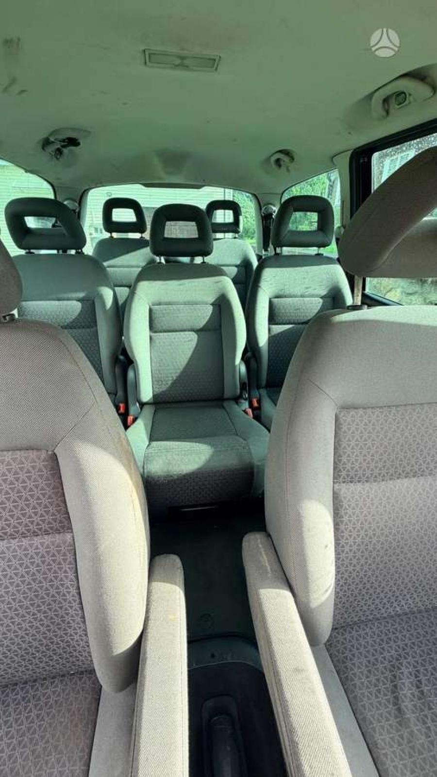 Black Ford Galaxy 2005 in Kaunas, with an engine capacity of 1.90 L and mileage of 350 thousand km for 900 €, photo 7 on AUTOMOTO.COM.LV