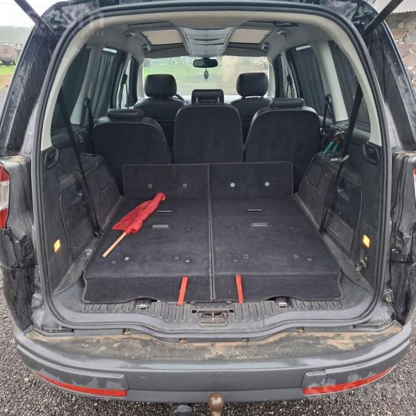 Melns Ford Galaxy 2006 Cēsis, ar dzinēja tilpumu 1.80 L un nobraukumu 307 tūkst. km par 2100 €, foto 8 vietnē AUTOMOTO.COM.LV