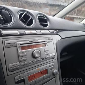 Black Ford Galaxy 2006 in Cesis, with an engine capacity of 1.80 L and mileage of 307 thousand km for 2100 €, photo 12 on AUTOMOTO.COM.LV