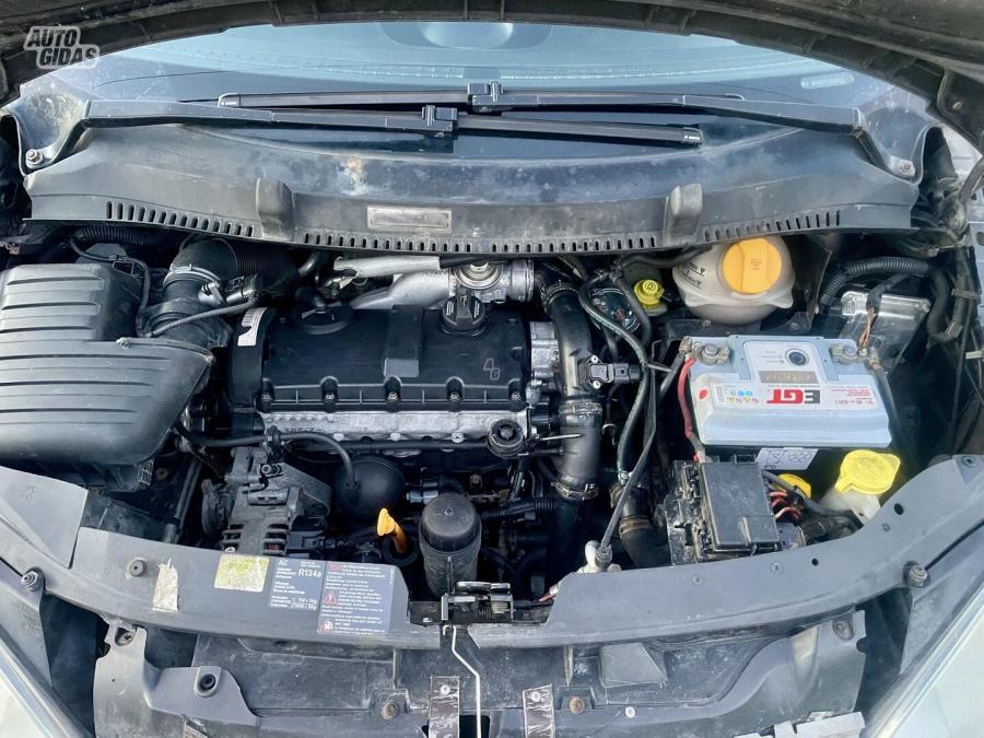 Melns Ford Galaxy 2006 Viļņa, ar dzinēja tilpumu 1.90 L un nobraukumu 330 tūkst. km par 1500 €, foto 17 vietnē AUTOMOTO.COM.LV