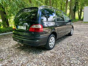 Black Ford Galaxy 2006 in Vilnius, with an engine capacity of 1.90 L and mileage of 330 thousand km for 1500 €, photo 3 on AUTOMOTO.COM.LV