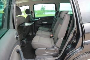 Melns Ford Galaxy 2007 Rīga, ar dzinēja tilpumu 2.00 L un nobraukumu 266 tūkst. km par 3750 €, foto 17 vietnē AUTOMOTO.COM.LV