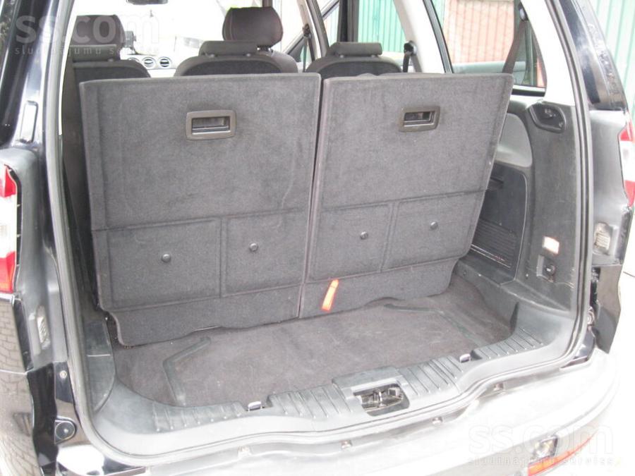 Melns Ford Galaxy 2007 Saldus, ar dzinēja tilpumu 1.80 L un nobraukumu 300 tūkst. km par 3800 €, foto 4 vietnē AUTOMOTO.COM.LV