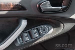 Melns Ford Galaxy 2007 Rīga, ar dzinēja tilpumu 2.00 L un nobraukumu 217 tūkst. km par 2900 €, foto 13 vietnē AUTOMOTO.COM.LV