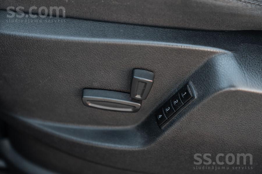 Melns Ford Galaxy 2007 Rīga, ar dzinēja tilpumu 2.00 L un nobraukumu 217 tūkst. km par 2900 €, foto 14 vietnē AUTOMOTO.COM.LV