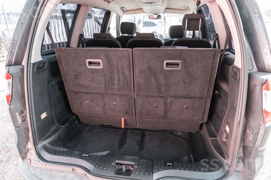 Melns Ford Galaxy 2007 Rīga, ar dzinēja tilpumu 2.00 L un nobraukumu 217 tūkst. km par 2900 €, foto 19 vietnē AUTOMOTO.COM.LV