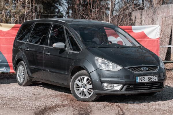 Black Ford Galaxy 2007 in Riga, with an engine capacity of 2.00 L and mileage of 217 thousand km for 2900 €, photo 2 on AUTOMOTO.COM.LV