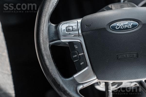 Black Ford Galaxy 2007 in Riga, with an engine capacity of 2.00 L and mileage of 217 thousand km for 2900 €, photo 10 on AUTOMOTO.COM.LV