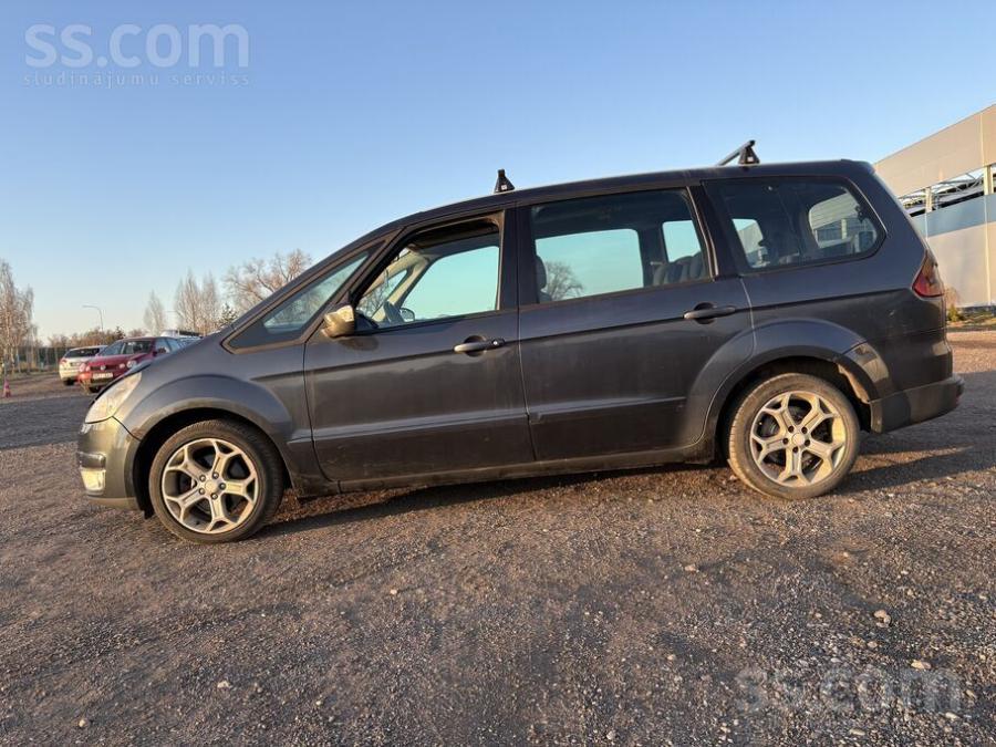 Melns Ford Galaxy 2007 Daugavpils, ar dzinēja tilpumu 1.80 L un nobraukumu 325 tūkst. km par 1950 €, foto 3 vietnē AUTOMOTO.COM.LV
