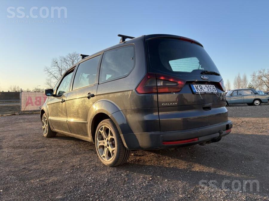 Melns Ford Galaxy 2007 Daugavpils, ar dzinēja tilpumu 1.80 L un nobraukumu 325 tūkst. km par 1950 €, foto 4 vietnē AUTOMOTO.COM.LV