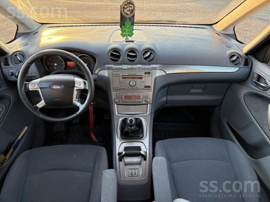 Melns Ford Galaxy 2007 Daugavpils, ar dzinēja tilpumu 1.80 L un nobraukumu 325 tūkst. km par 1950 €, foto 10 vietnē AUTOMOTO.COM.LV
