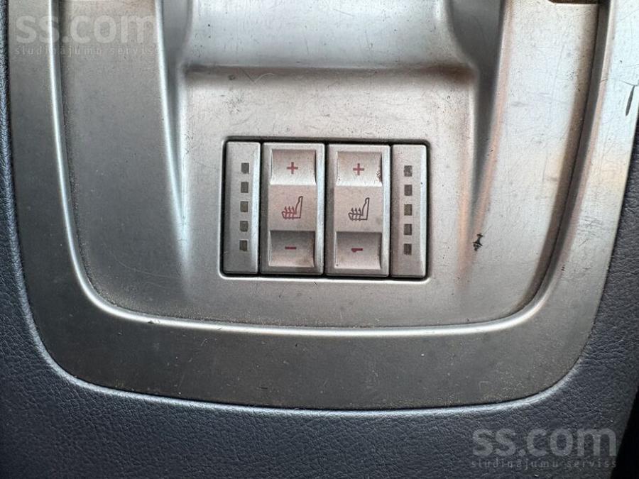 Melns Ford Galaxy 2007 Daugavpils, ar dzinēja tilpumu 1.80 L un nobraukumu 325 tūkst. km par 1950 €, foto 17 vietnē AUTOMOTO.COM.LV