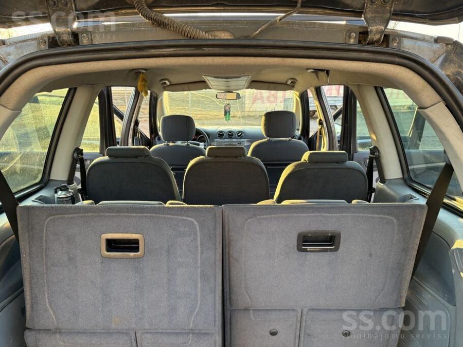 Melns Ford Galaxy 2007 Daugavpils, ar dzinēja tilpumu 1.80 L un nobraukumu 325 tūkst. km par 1950 €, foto 28 vietnē AUTOMOTO.COM.LV
