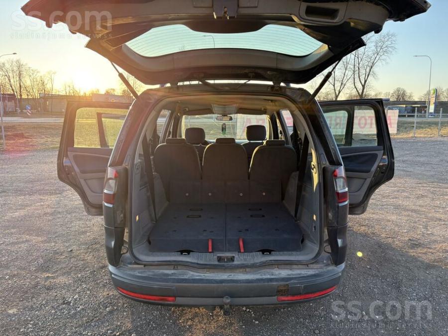 Melns Ford Galaxy 2007 Daugavpils, ar dzinēja tilpumu 1.80 L un nobraukumu 325 tūkst. km par 1950 €, foto 30 vietnē AUTOMOTO.COM.LV