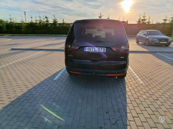 Black Ford Galaxy 2007 in Kaunas, with an engine capacity of 2.00 L and mileage of 301 thousand km for 3350 €, photo 3 on AUTOMOTO.COM.LV