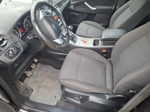 Black Ford Galaxy 2007 in Birstonas, with an engine capacity of 2.00 L and mileage of 342 thousand km for 3400 €, photo 6 on AUTOMOTO.COM.LV